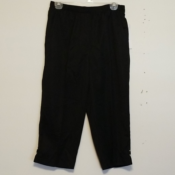 Allison Daley | Pants & Jumpsuits | Allison Daley Capris | Poshmark